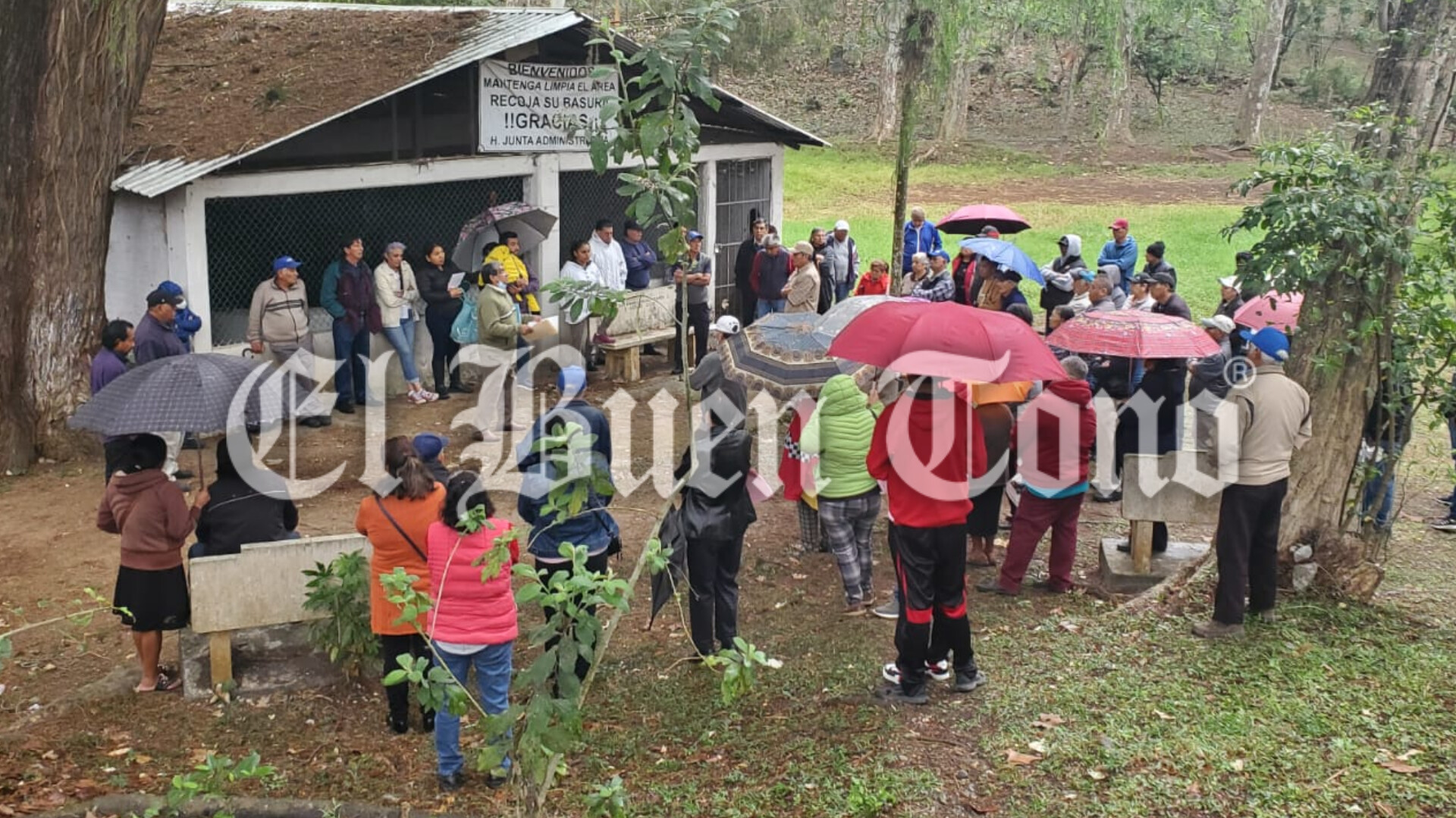 Por falta de tiempo Torres Navarro dejó plantados a los usuarios de ...