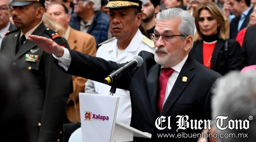 Alberto Islas Reyes asume como nuevo alcalde de Xalapa - El Buen Tono